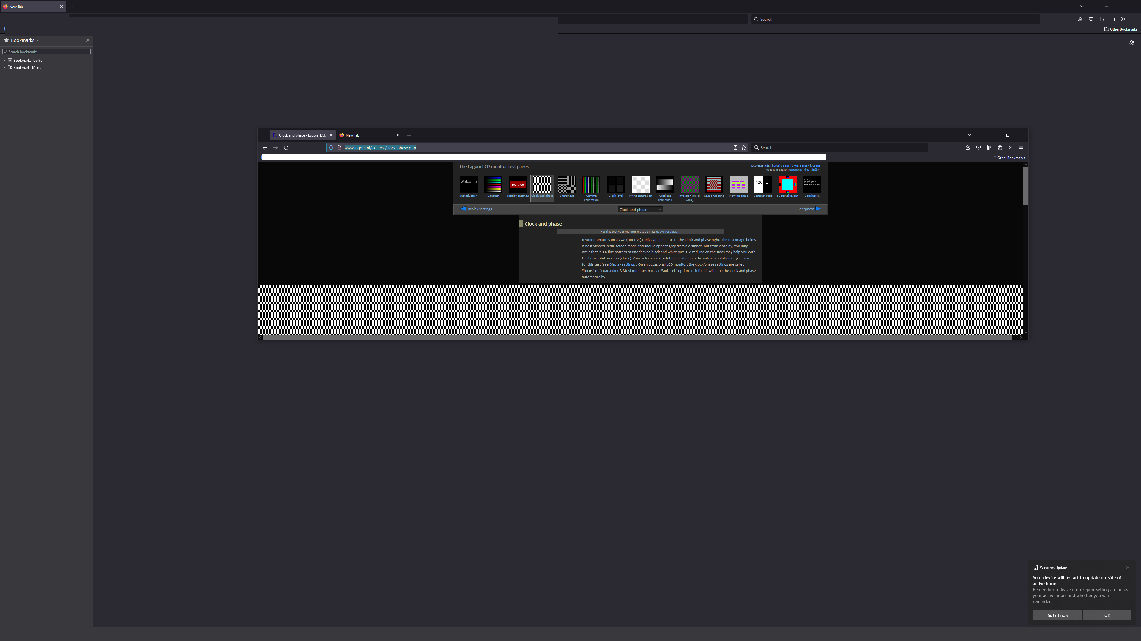 color - UHD monitor showing artifacts for cetrain patterns, e.g. lighter lines, or image turns ...